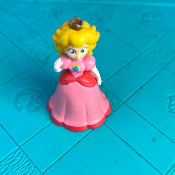 Nintendo | Toys | Princess Peach Toy | Poshmark